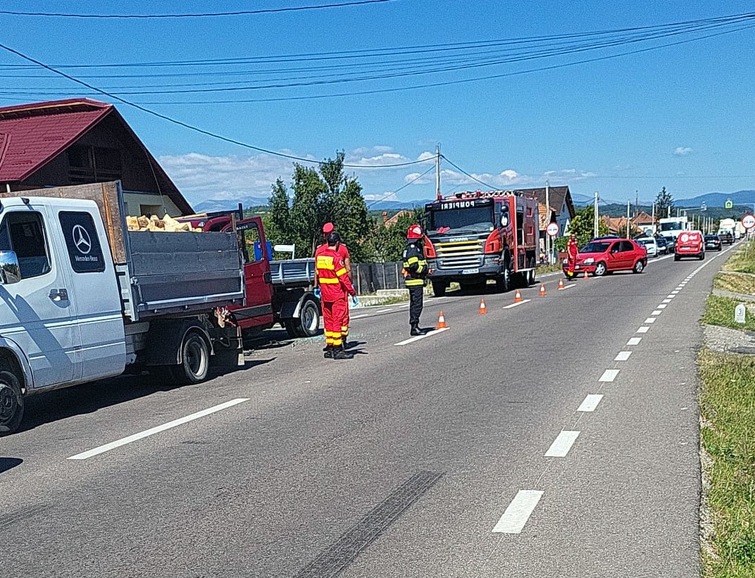 SCHITU GOLEȘTI. Accident rutier în care au fost implicate 3 mașini - Ziarul din Muscel